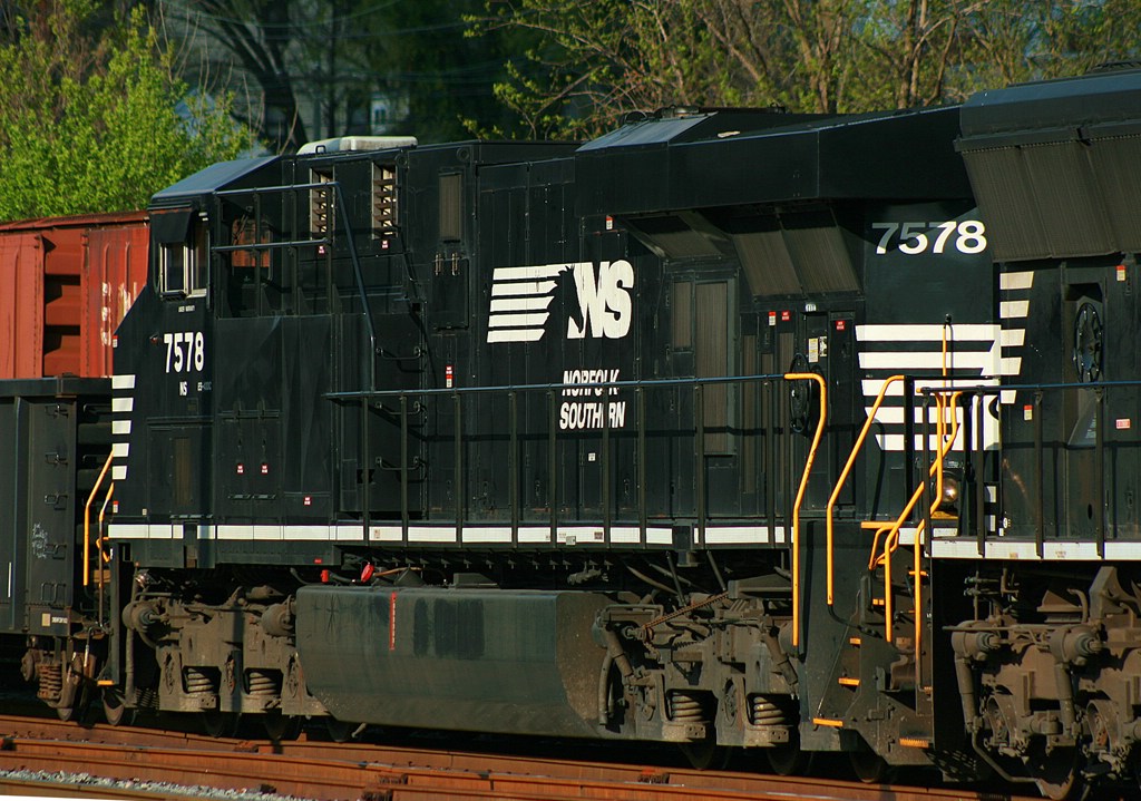 NS 7578